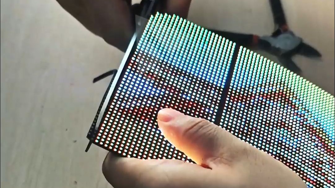 安装灵活!可裁剪LED显示屏模组
