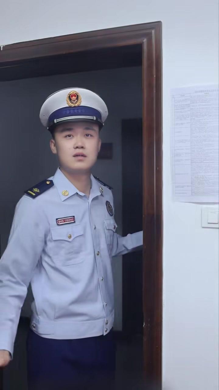假期结束在家用电安全你记住了吗#消防员#蓝朋友#用电安全