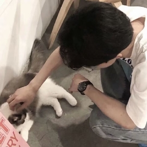 雪饼叔叔 