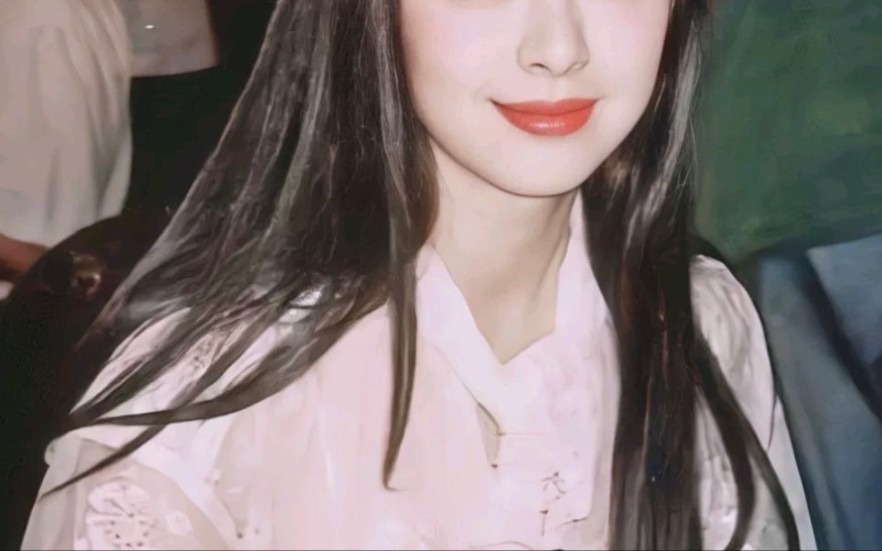 每次有明星偷税漏税后,她都会被夸奖一次!