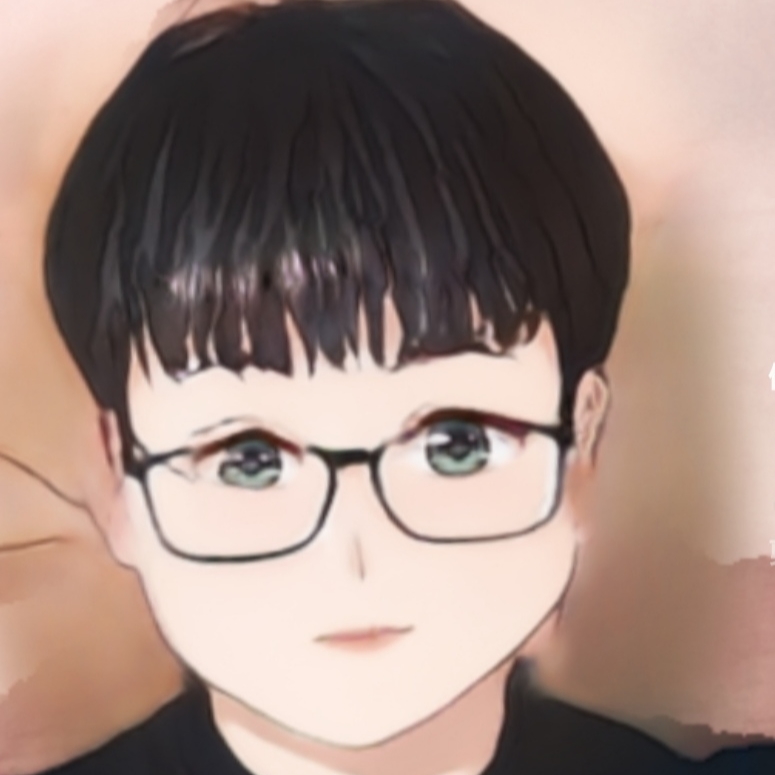 小男孩的游戏世界 