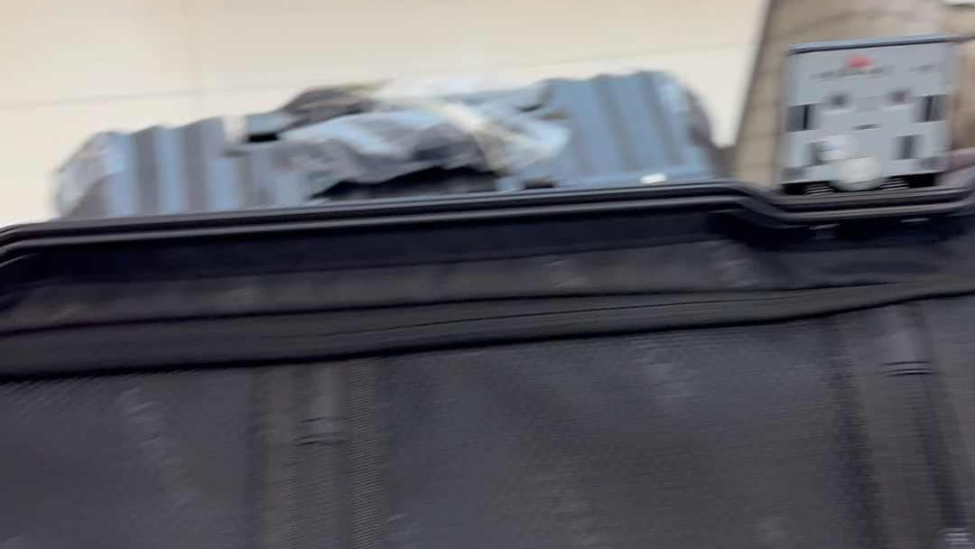 行李箱密码锁改密码的方式!