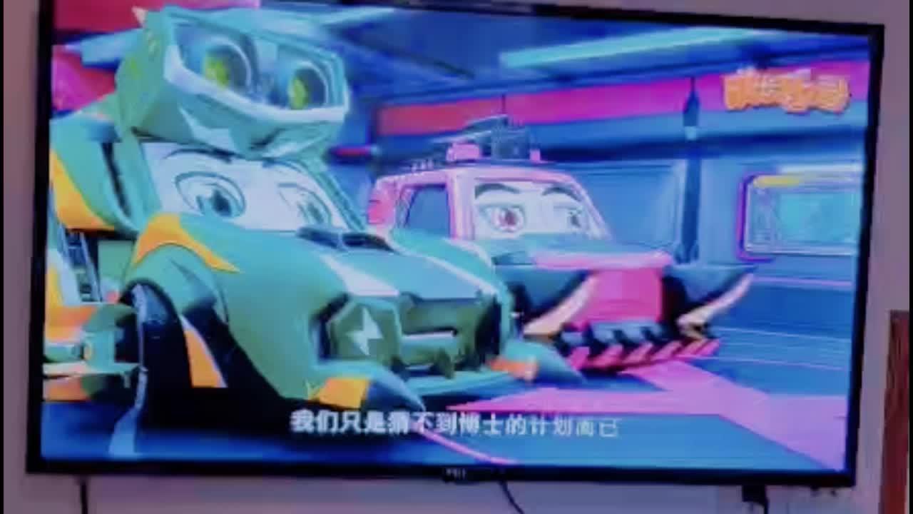 神兽每天放学,躺沙发上翘着二郎腿吃着零食看着动画片,今天学珠心算...