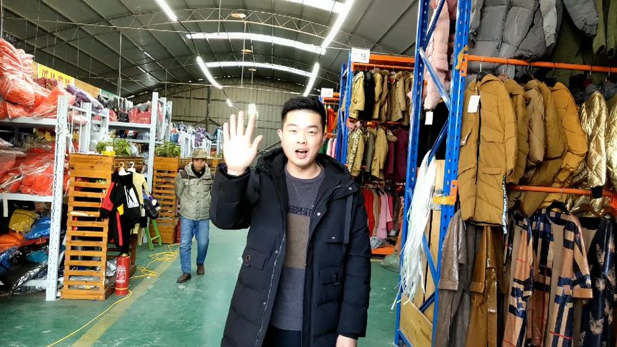 直击服装尾货仓库,带你了解尾货的内幕