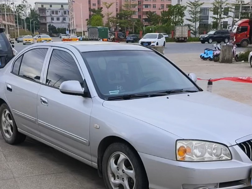 现代伊兰特自动挡几千块钱包过户