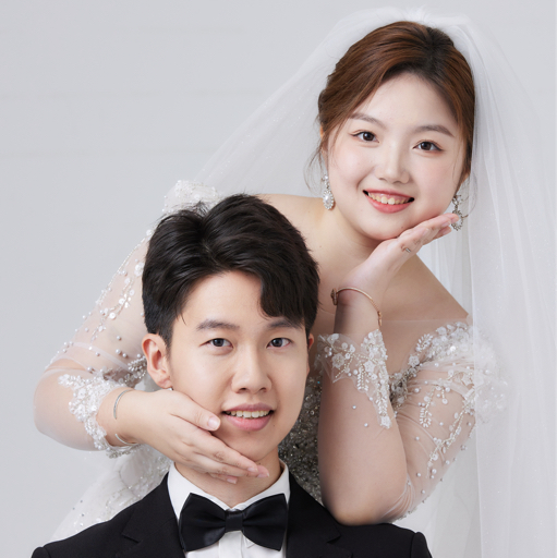 乖巧的Jason和Lily 