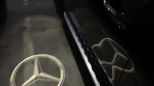 奔驰GLC300L豪华车型功能配置讲解,顶配流星雨大灯展示加上柏林之声!