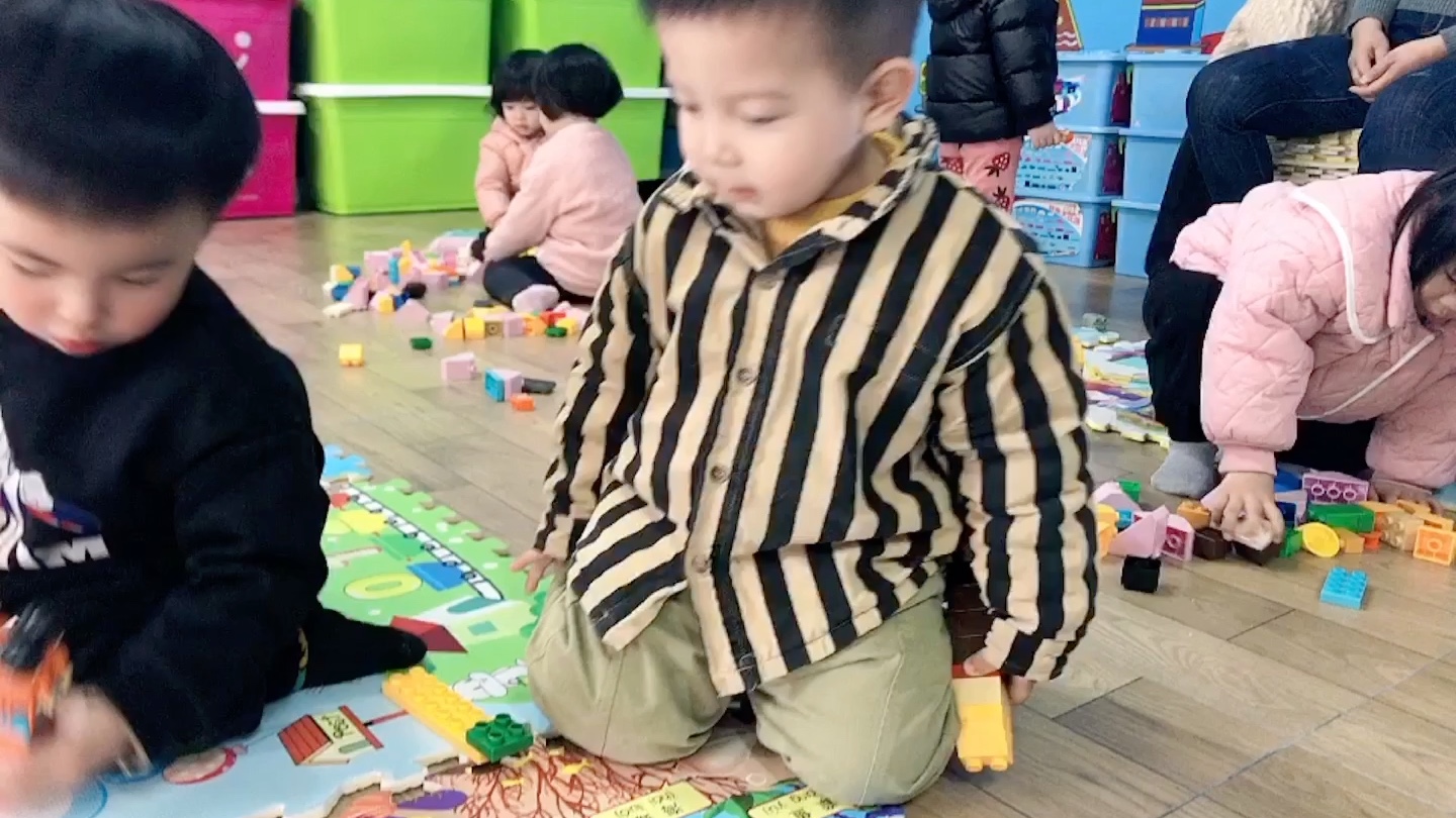 幼儿园整合课程区域建构游戏合集,快来和小朋友动手搭建城堡吧