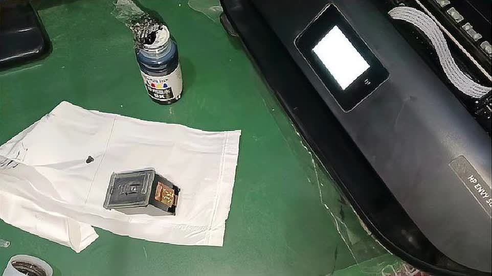 打印机没有墨水了,需要加墨水看看怎么加注