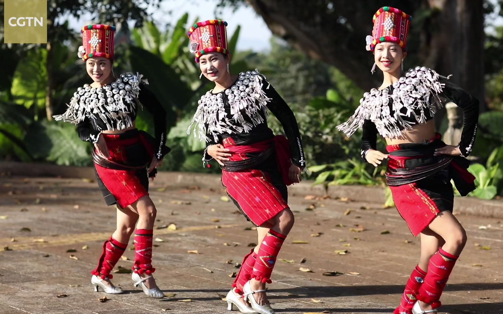 少数民族歌舞秀合集!风情万种民族舞一次看个够