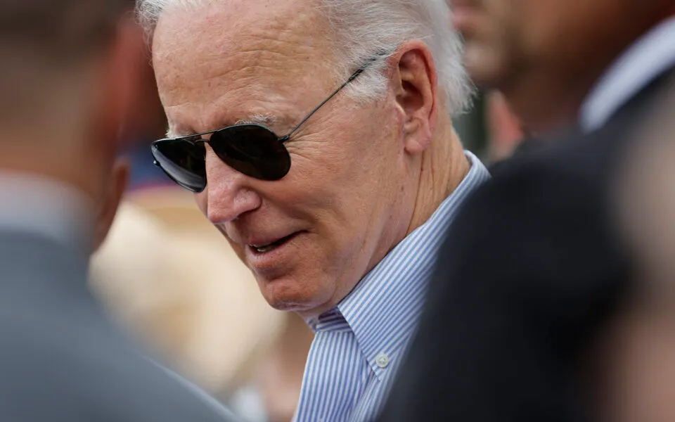 拜登承诺确保以色列安全 不排除对伊朗动武