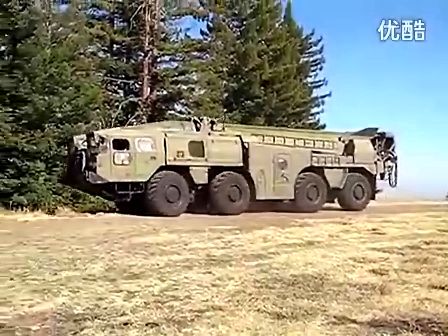 苏俄利器-“飞毛腿”B战术导弹与TEL发射车展示