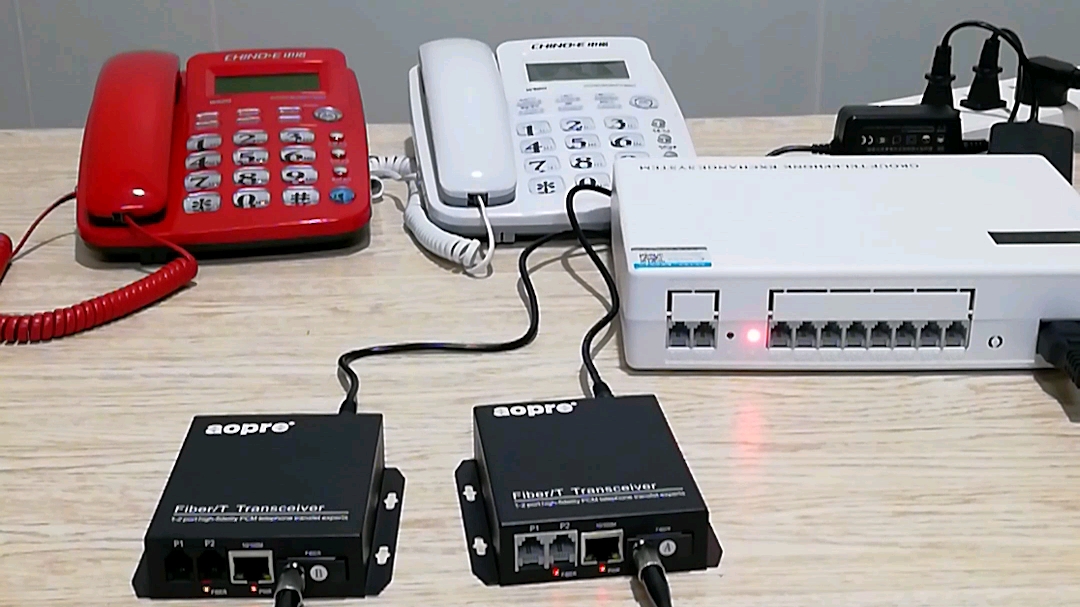 ...转光纤收发器,电话网络光端机支持来电显示传真带振铃功能SC和FC...