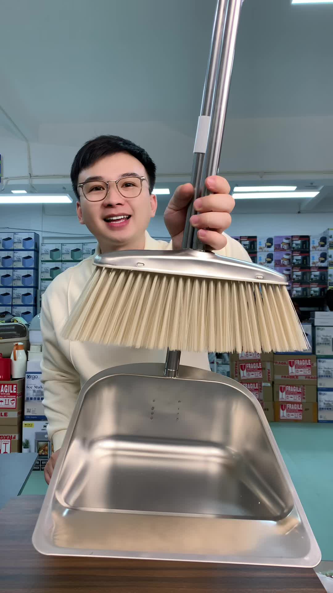 #扫帚 #扫把 #扫把簸箕套装 #清洁神器 #畚斗