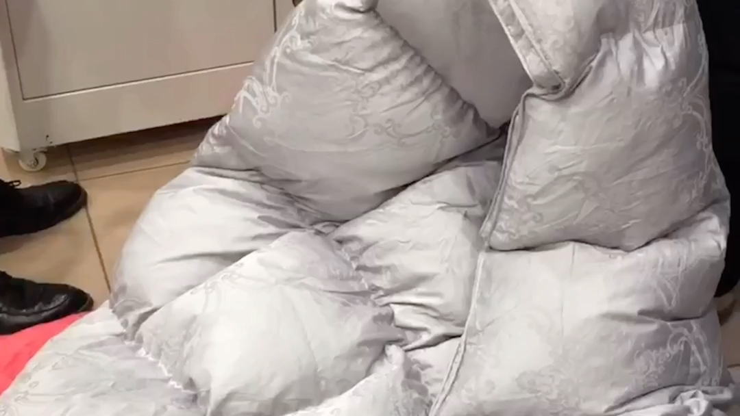 ...看羽绒服翻新羽绒被现场全自动充绒全过程,附近的小伙伴欢迎来观摩哦