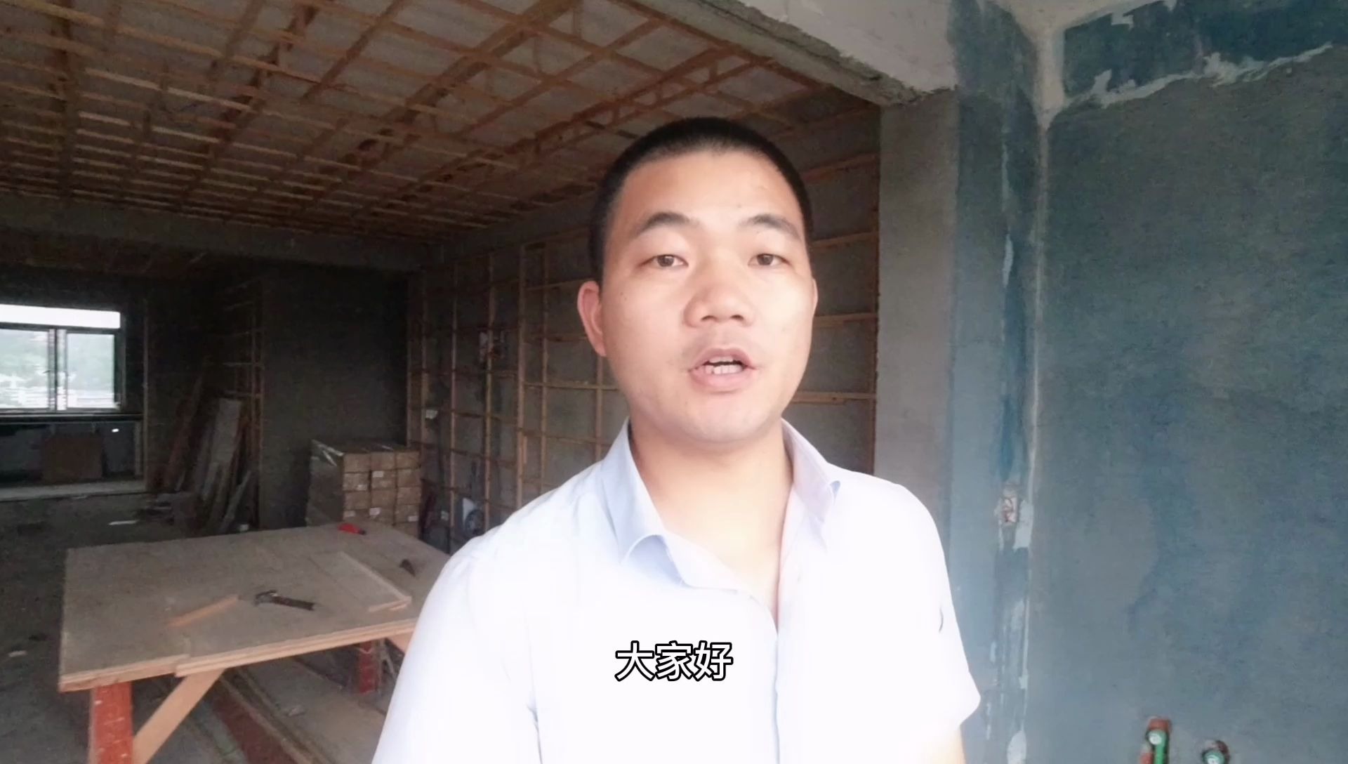 小伙新房装修单实木地板材料就花了8万元,大伙认为值得吗