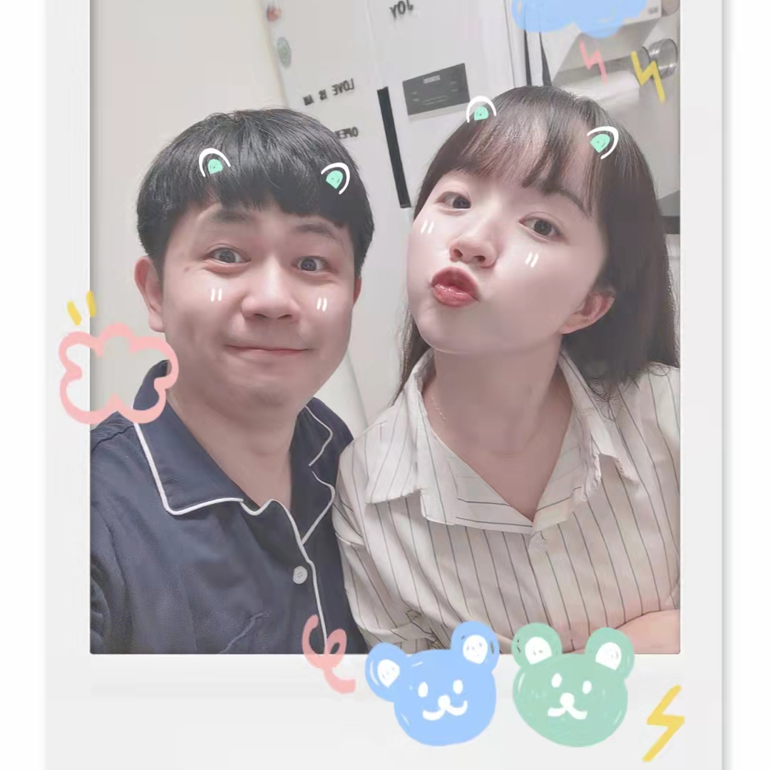 蛋总和小黑熊 