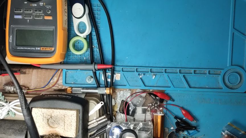 新购优利徳手持数字电桥(具体还在研究中)