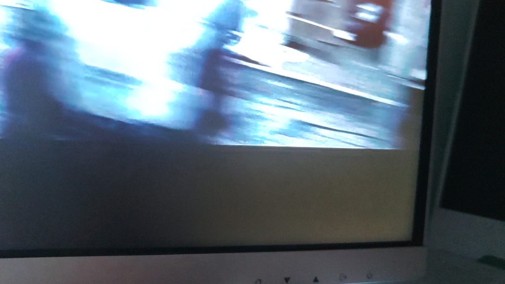 miniled显示器开启分区背光这样显示正常吗。