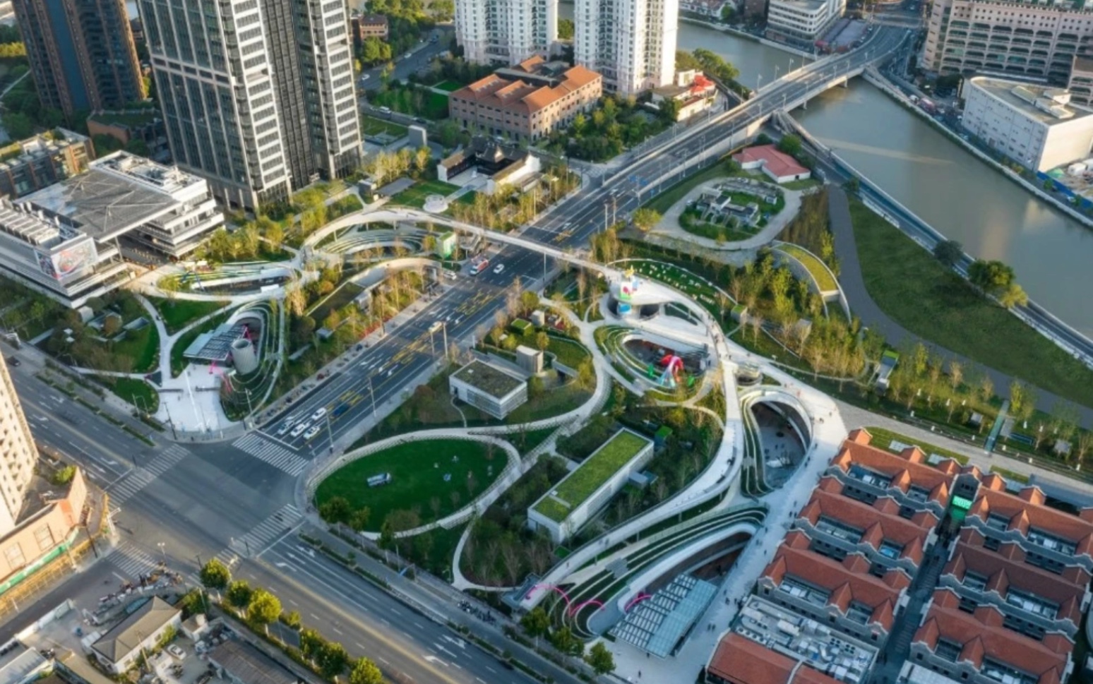 2023 Day1【每日案例分享】上海苏河湾万象天地(苏河湾中央公园):...