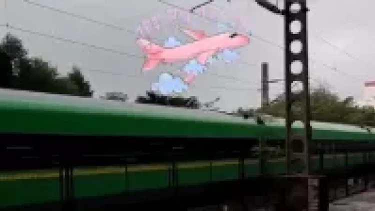 如今的”绿皮“火车!绿色和谐号动车组,速度和怀旧融合的产物
