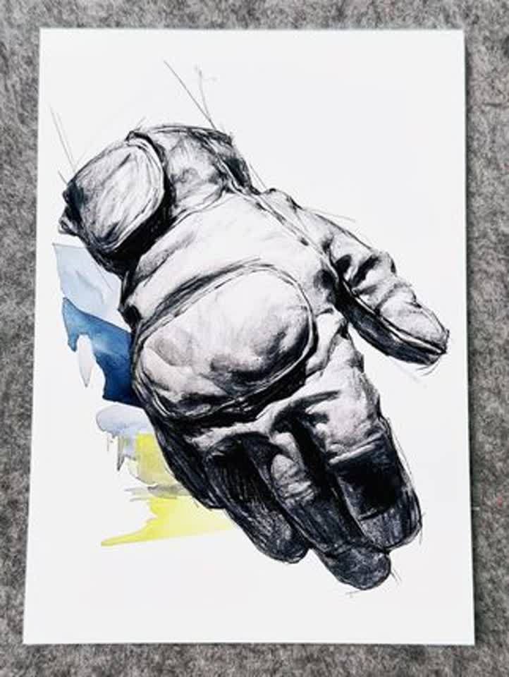 太震撼了!单体静物素描高质感的表达~ 多主题内容设计,练习不同质感...