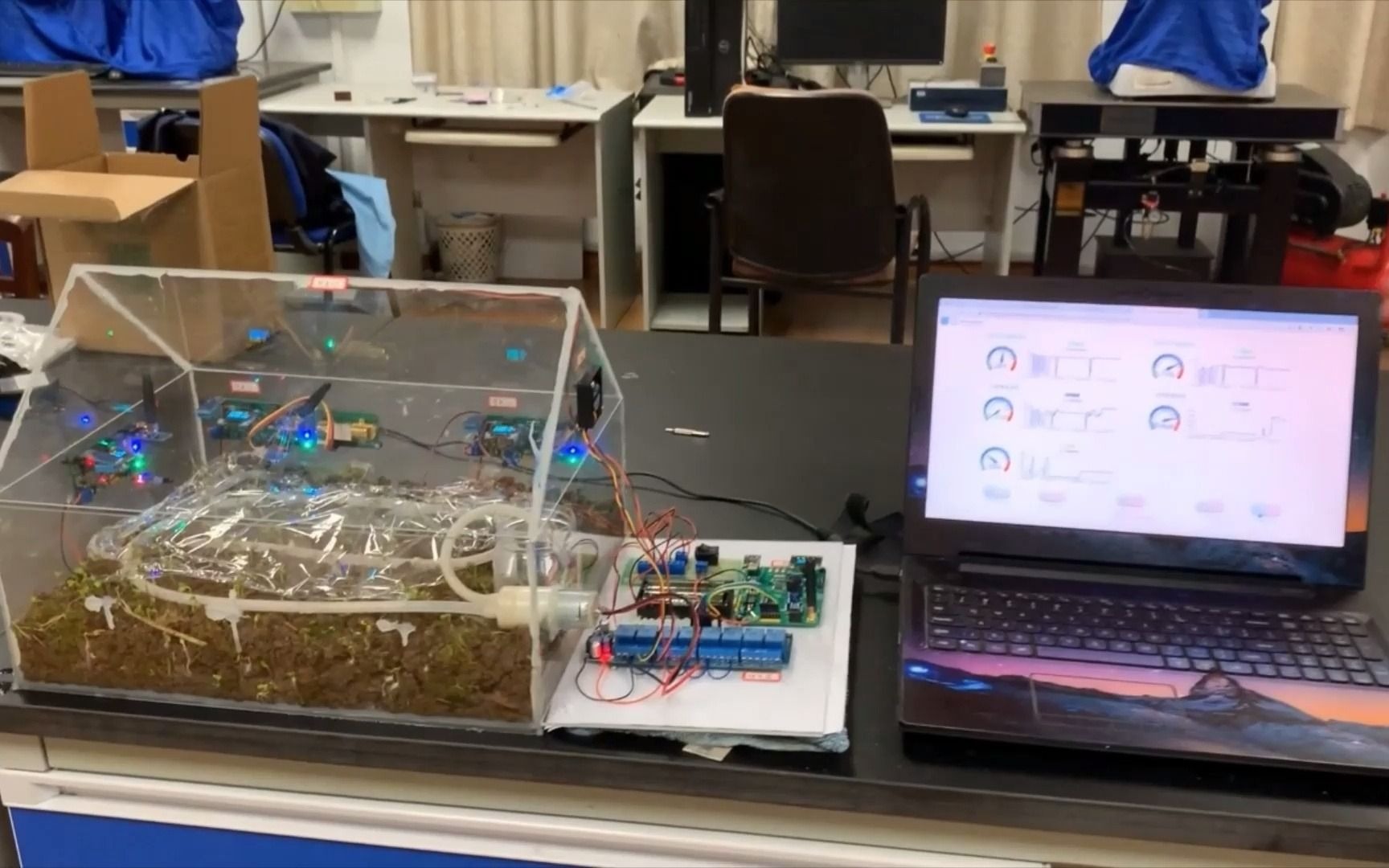 基于LoRa网络的智慧农业监控系统