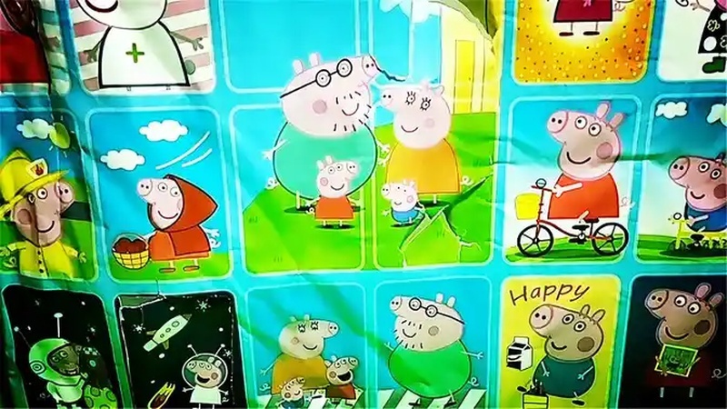 拆盲盒，好多没有拆开的，不知道里面还有什么好东西