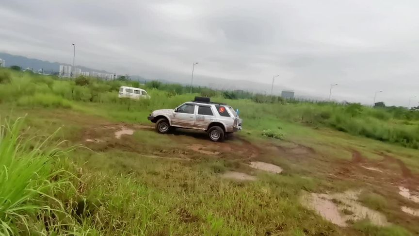 表演节目#危险动作请勿模仿 #越玩越野