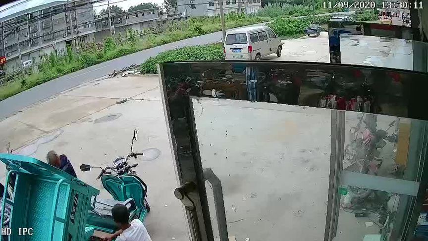 淮海三轮车老顾客再买一台!