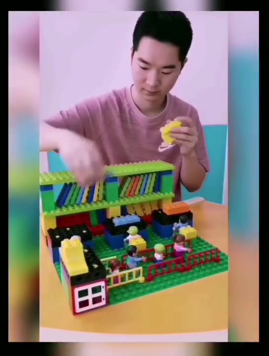 乐高积木创意搭建-图书馆