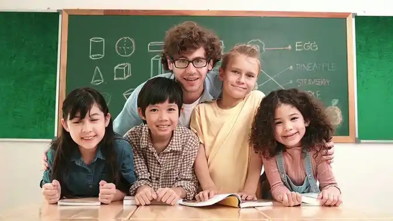 背单词教学法的两面性:成绩提升与语言能力培养的冲突