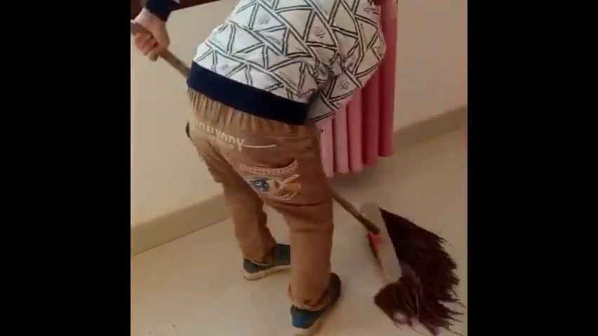 疫情在家学做家务,体验生活。