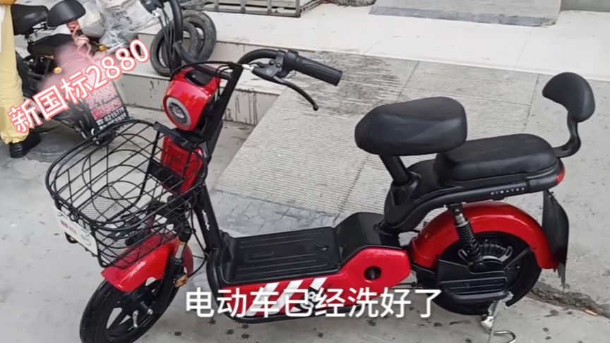 2880买的新国标爱玛锂电池电动车骑行一年去保养,售后服务怎么样