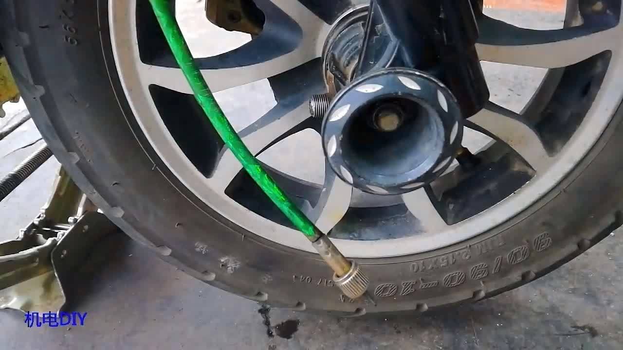 自己动手维修摩托车里程表故障