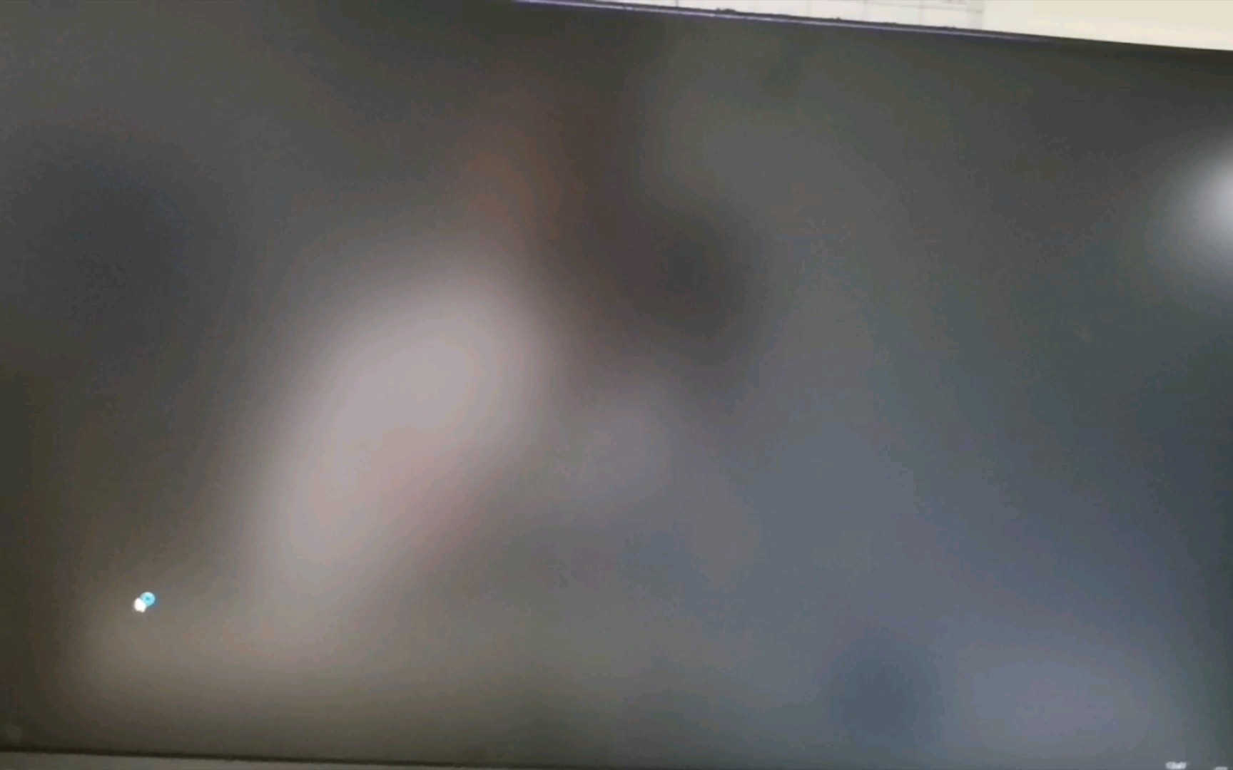 电脑黑屏,鼠标可动,求大佬解决方式win10