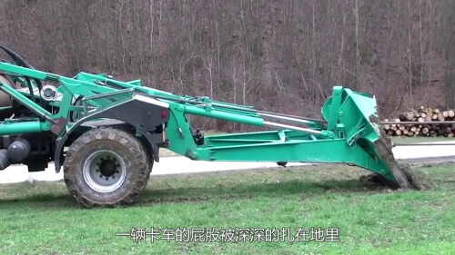 国外发明电缆铺设机,一小时可铺设100米,效率远超人工