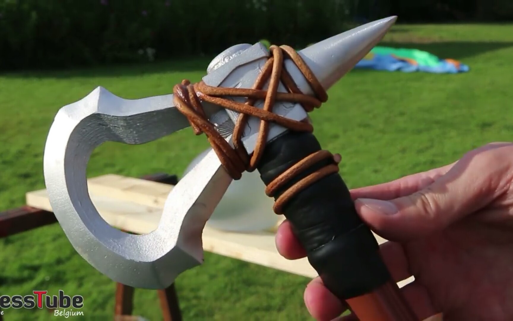 如何打造一把刺客信条3的斧头