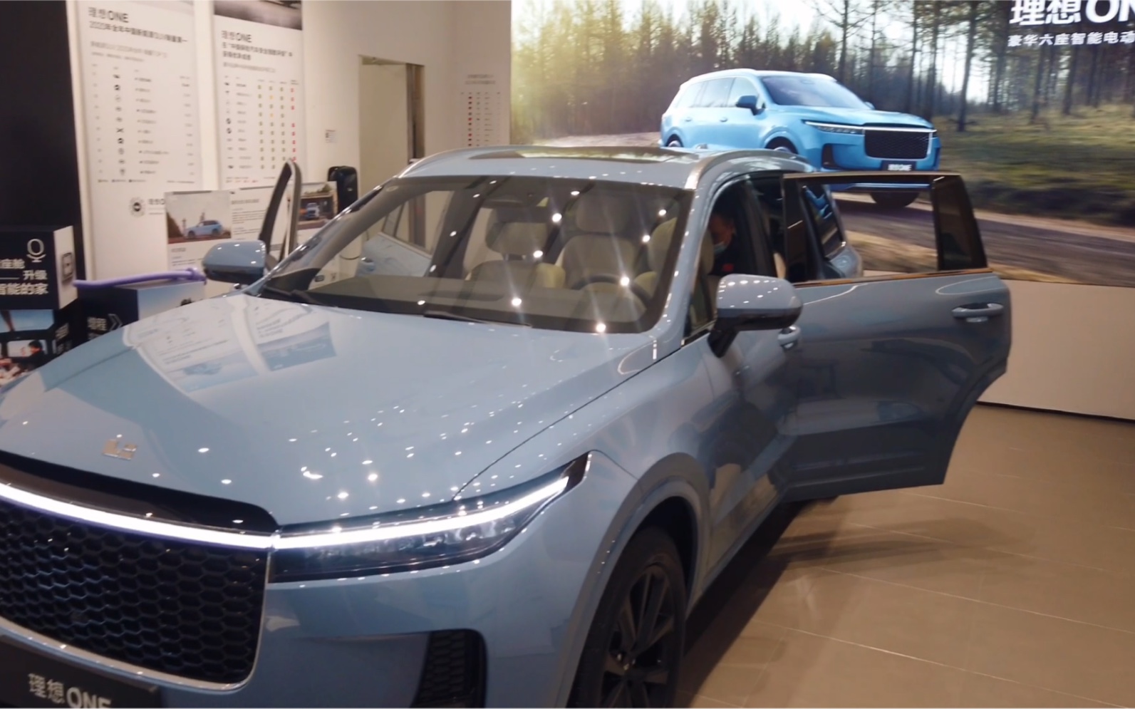 ...电动车开起来的感觉真的不是燃油车可以比的,如果电车把安全性和续...