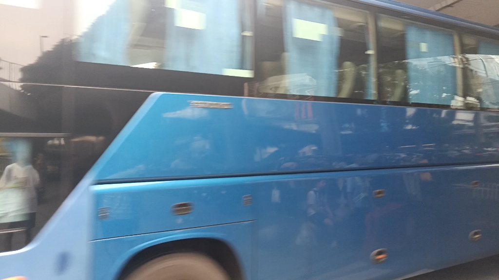 二台宇通客车,进入:广州省站