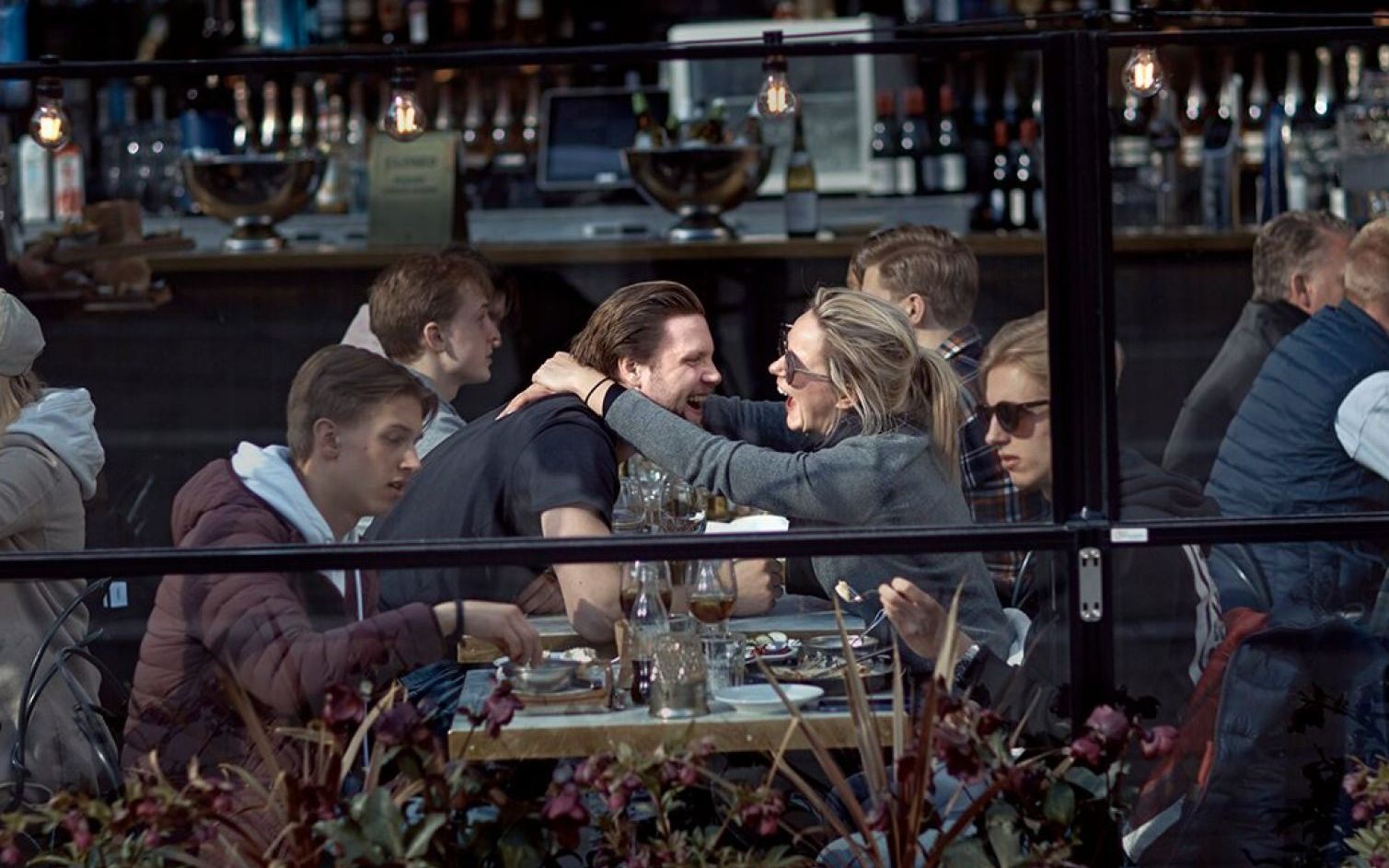 “佛系抗疫”的瑞典怎样了?