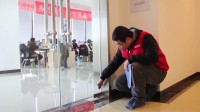 14.玻璃门地弹簧更换维修