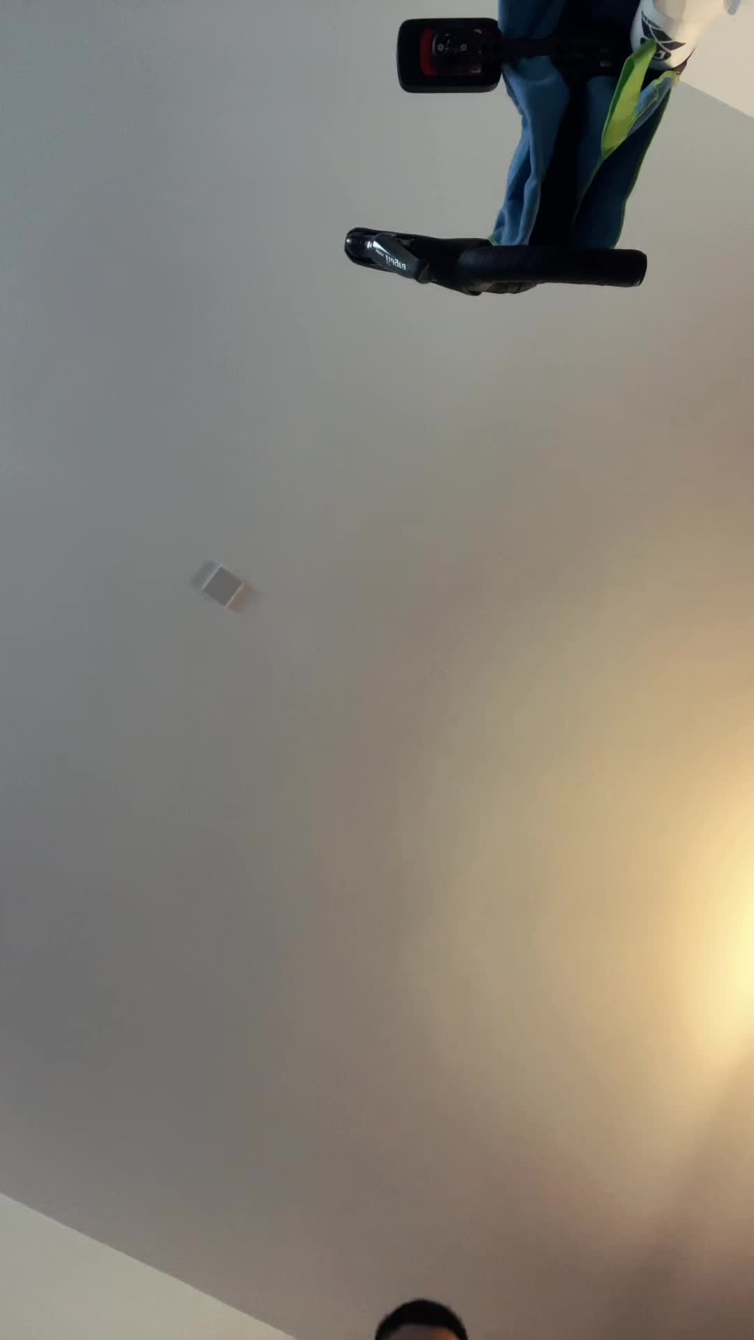 公路车车轮缺气轮胎没气,就像人没力 用它1分钟让你胎重回巅峰 回复 ...