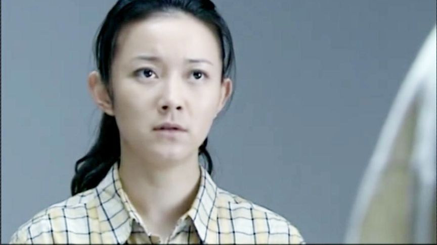 容花去戒毒所探望小王,因为小王的犯罪,自己有了他的孩子