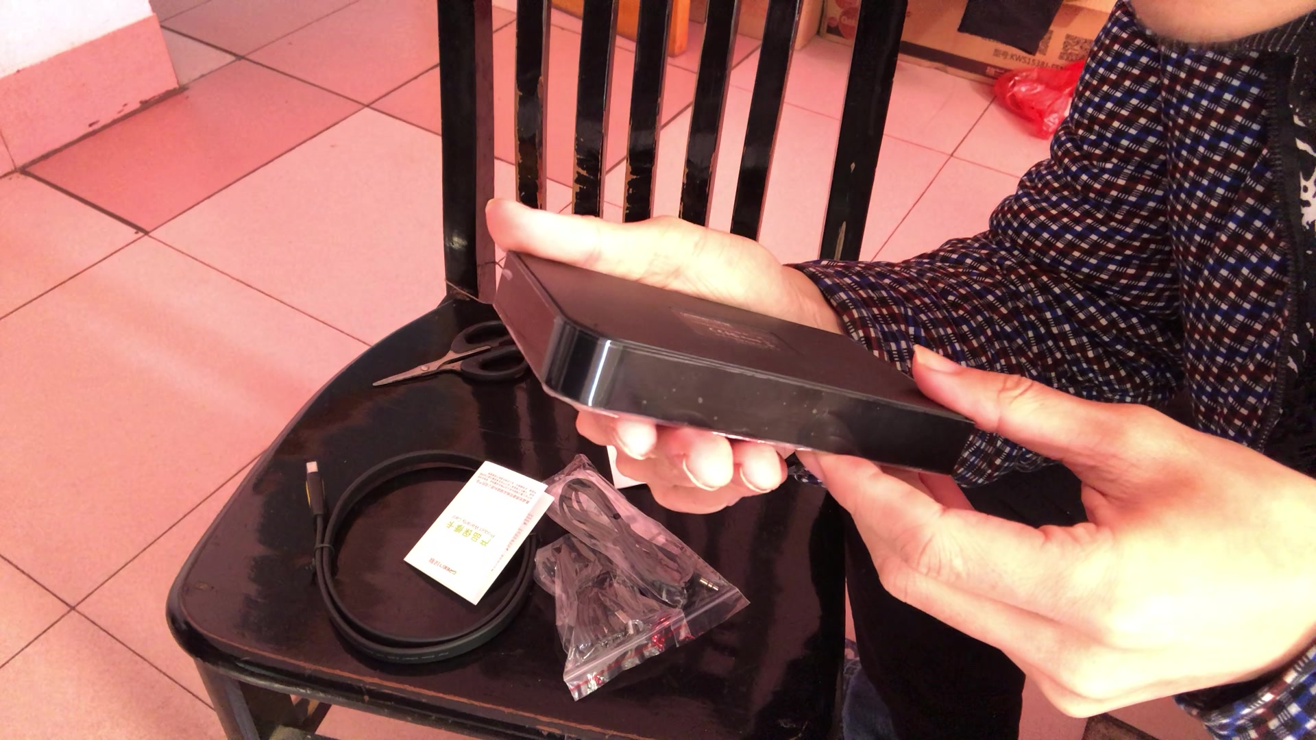 绿联HDMI三进一出切换器