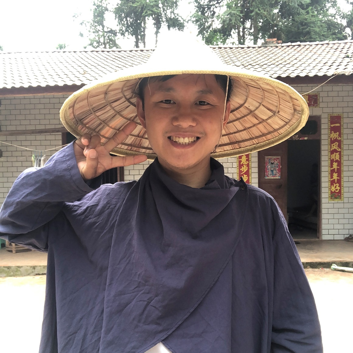 返乡创业曾老师 
