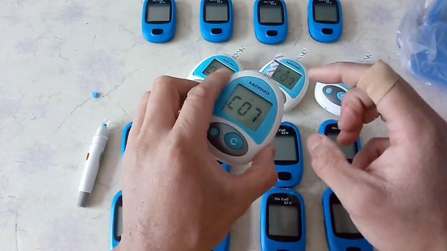 小龙讲过期血糖试纸的危害,不要误了自己,造成低血糖事件发生