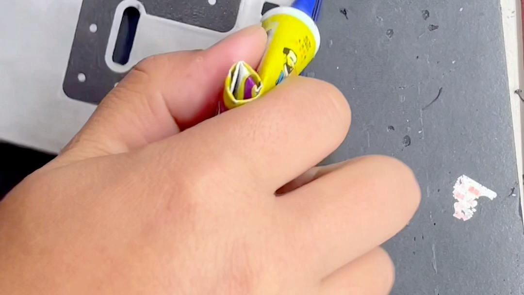 华为畅享10更换屏幕详细教程