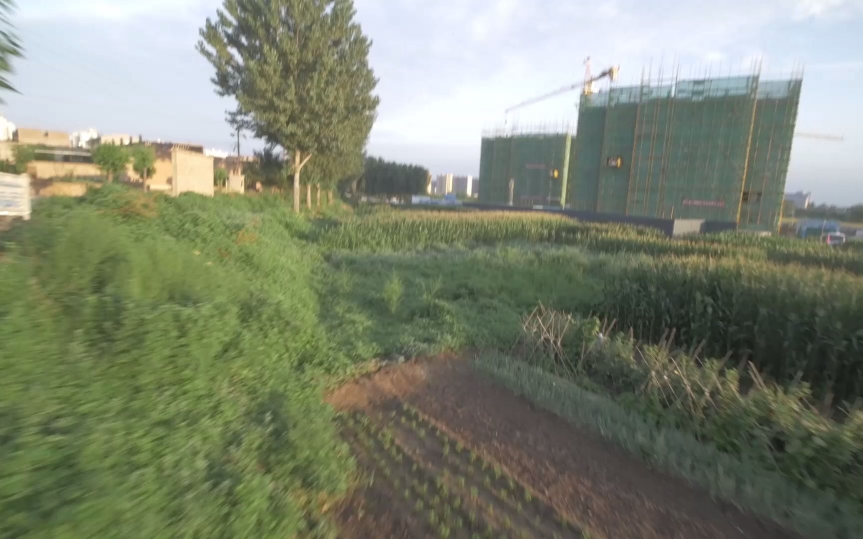 X8Z9PLUS穿越机飞行原片测试 8月初即将上架 松下GH4拍摄的原片在...