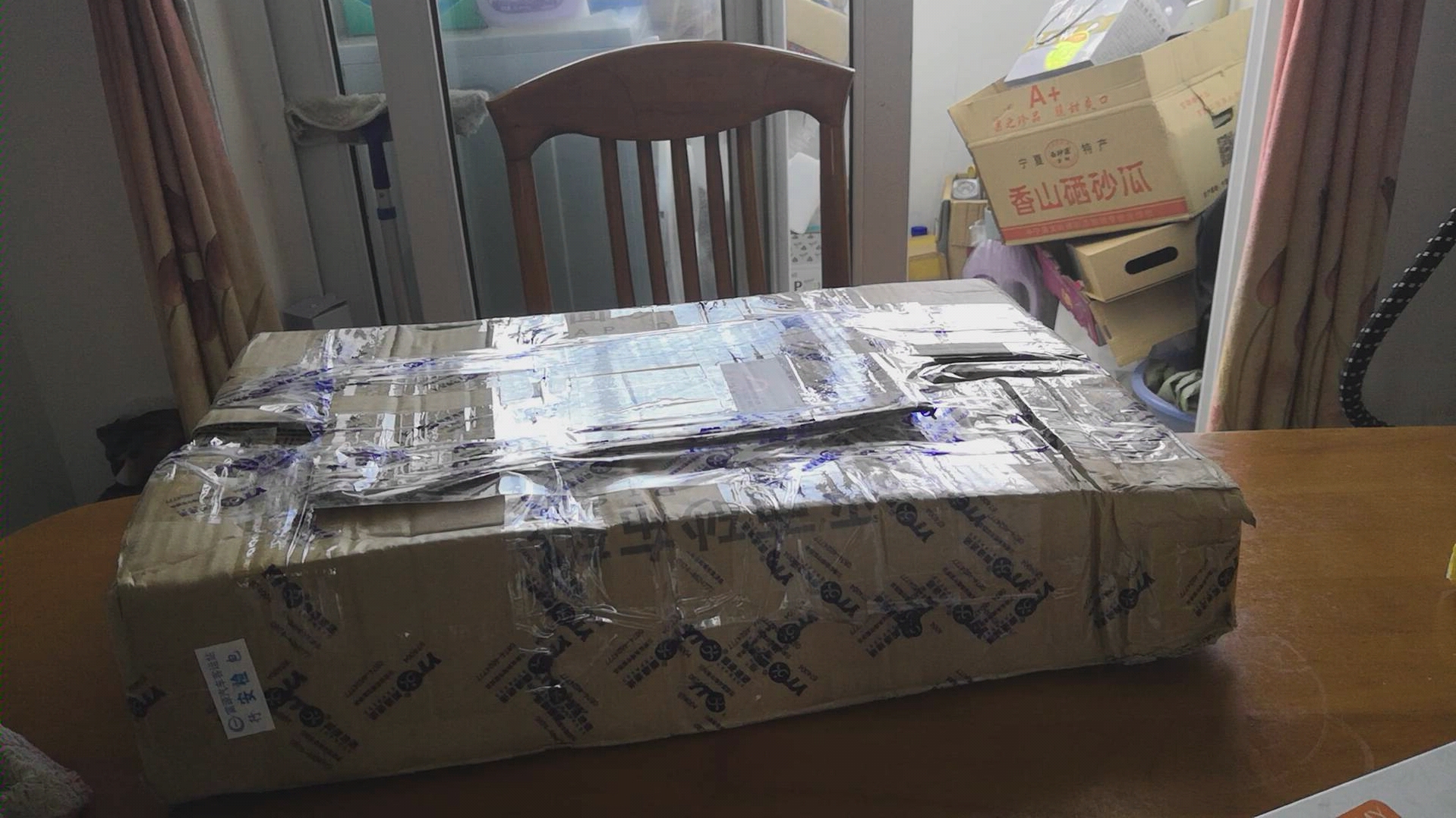 [开箱]160开罗技c920加声卡加麦克风(不会剪懒得剪)
